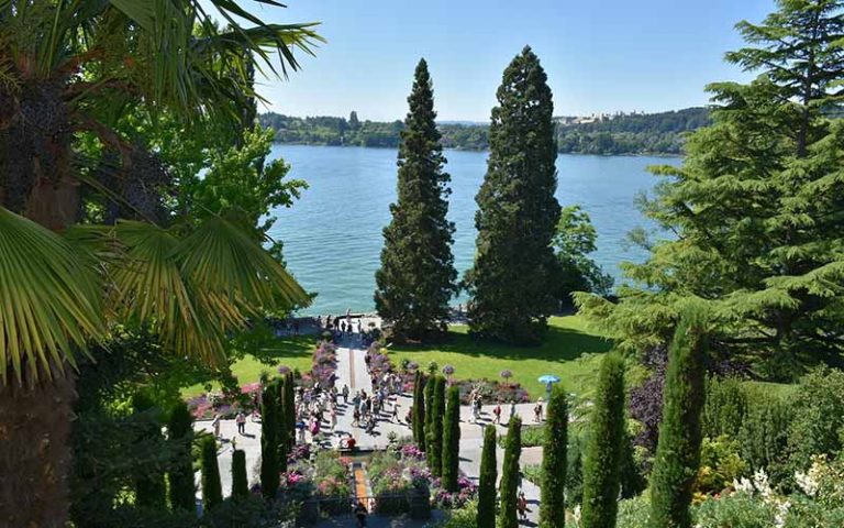 Mainau Island: Stunning Botanic Garden in Lake Constance
